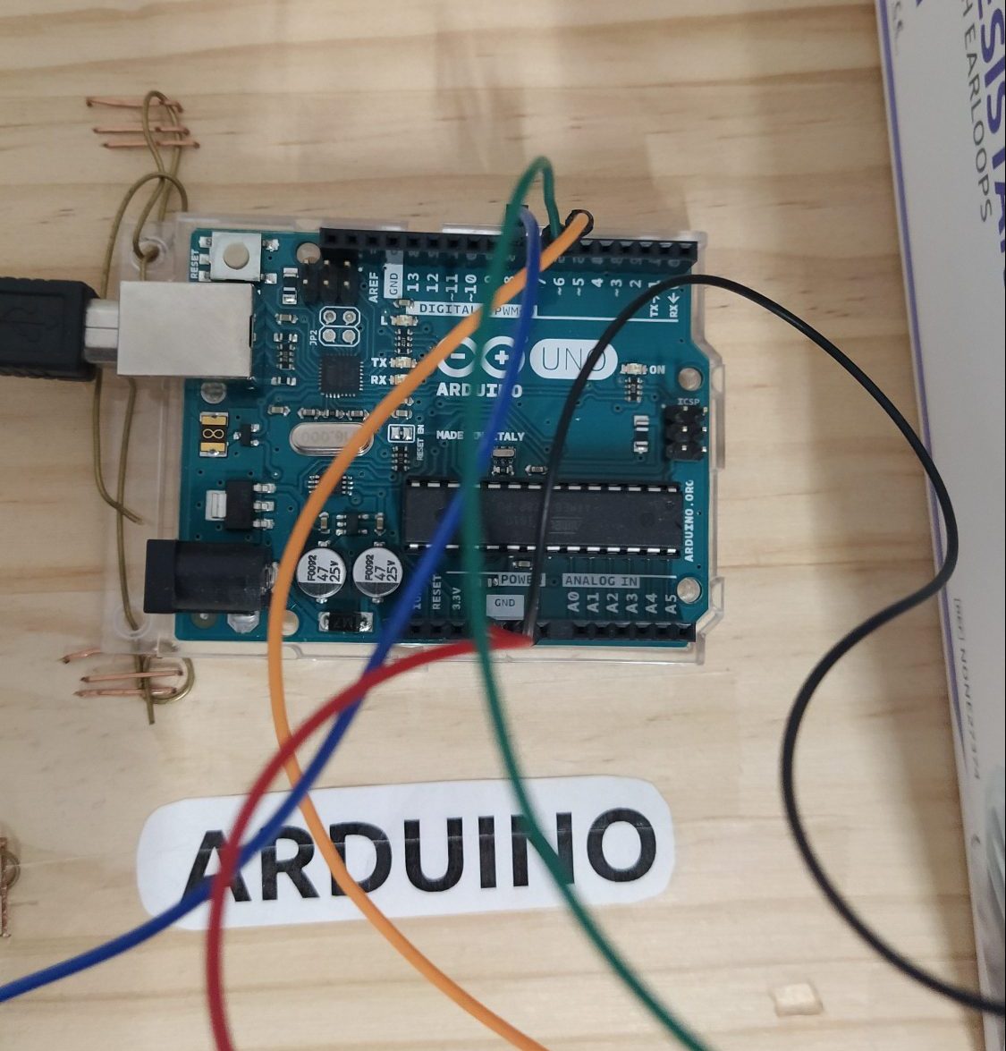 Control de un relé con Arduino – Monitorización del huerto